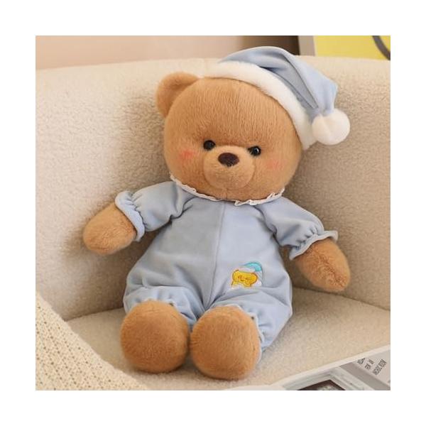 ふわふわの手触りとパジャマ風デザインが特徴のクマのぬいぐるみです。添い寝や寝かしつけ、お部屋の飾りとしてお使いいただけます。リアルなクマのデザインで、高品質なふわふわ素材を使用しています。サイズは高さ約40cmです。サイズは手作業のため誤差...