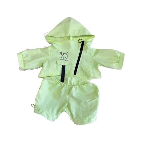 40cmサイズのぬいぐるみ専用にデザインされた、スポーツ風の上着とパンツの2点セットです。スタイリッシュかつキュートな印象を演出します。マウンテンパーカー風の上着と動きやすいパンツがセットです。ジッパー風のデザインや配色の切り替えなど、細部...