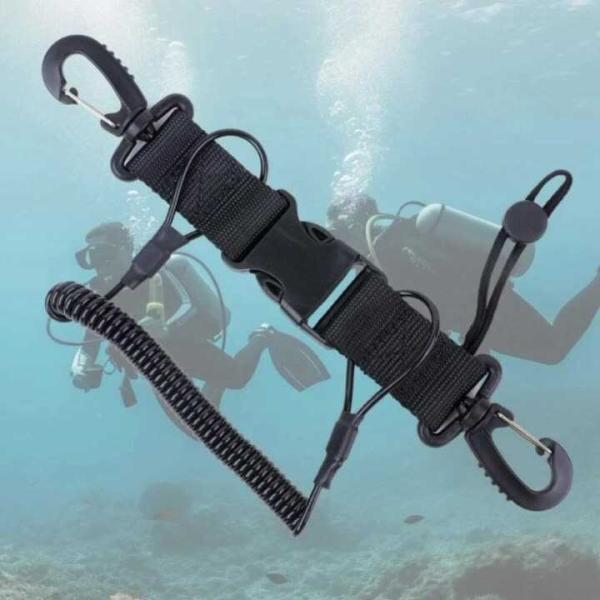 ダイビングやスノーケリング時にカメラを落下から守るスパイラルロープです。伸縮性のある設計で使いやすく、内部鋼線により強度を確保しています。塩水使用後は真水で洗浄し、定期的にクリップの作動を確認してください。商品の色は、実際のものと異なる場合...