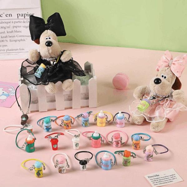 POPMARTのラブブ(15cm・17cm)専用のハンドメイドぬいぐるみ服セットです。プラスチック素材を使用した水筒スタイルのドール衣装です。手作りのため細部に個体差があります。本品はドール服のみで、ドール本体は含まれません。商品の色は実際...