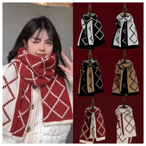 冬の防寒に使えるスカーフ兼ネックウォーマーです。ポリエステル素材で厚手に作られています。スカーフ、ネックウォーマー、ショールなど多用途に使用できます。ユニセックスデザインで全4色展開です。アウトドアやフェス、ギフトシーンにも対応します。商品...