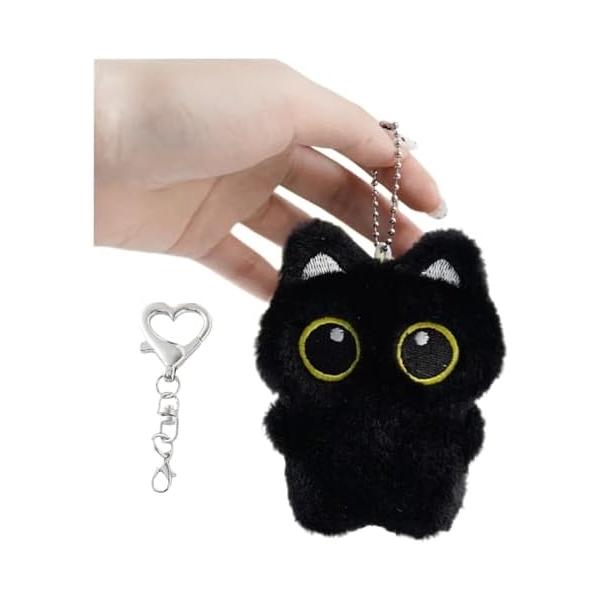 黒猫をモチーフにしたフラシ天素材のキーホルダーです。バッグチャームとして使いやすく、女性へのギフトにも適しています。素材はフラシ天とメタルチェーンです。サイズは幅約5cm、高さ約8cmです。柔らかく丈夫な仕上がりで、バッグや財布などに取り付...