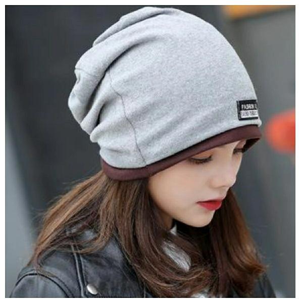 秋冬の防寒や頭皮ケアに適した厚手のニット帽です。コットン混紡素材で通気性と柔らかい肌触りを備え、ストレッチ性により快適にフィットします。素材はコットン30%、ポリエステル65%、ポリウレタン5%です。帽子周りは約57cmで伸縮性があり、折り...