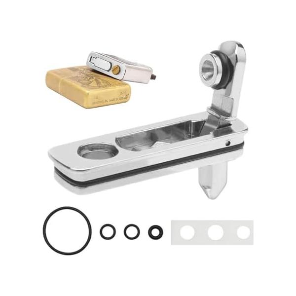 ジッポライターの燃料漏れや揮発を防止するための修理用シールキットです。耐熱合金製のメタルパッドと吸油綿フェルトで構成されています。燃料の揮発抑制と耐久性に優れ、元の綿マットと交換する形で取り付け可能です。サイズは約幅2.5cm×奥行き1.8...