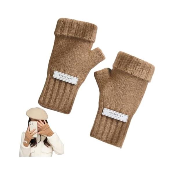 指なしタイプのレディース用ニットアームウォーマーです。上下どちらでも着用できる2wayデザインで、スマホ操作やPC作業がしやすいのが特徴です。素材はアクリル74%、ポリエステル22%、パンデックス4%で、柔らかく伸縮性に優れています。サイズ...