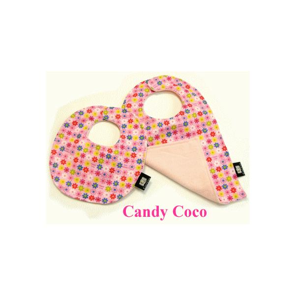 出産祝い女の子ギフト4点セット送料無料。ベビースタイよだれかけ２枚組＆おむつ替えマット＆おむつポーチ4点キャンディココブランドの人気ギフトセットです。実用的なおむつベビー用品ですので、すぐ使えてママがもらって嬉しい喜ばれるギフト。・マット＆...