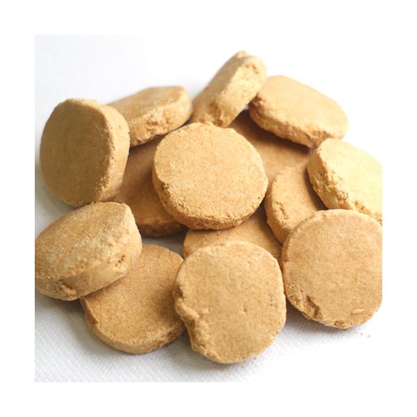当店の常設2商品のおからクッキーのうち、ほろほろと崩れるような食感のおからクッキーです。小麦粉は一切使用しておりません。1袋全てプレーン味が封入されています。【内容量 】900g(2枚ごとの個包装です) 【原材料】おから(国産大豆)、無塩マ...