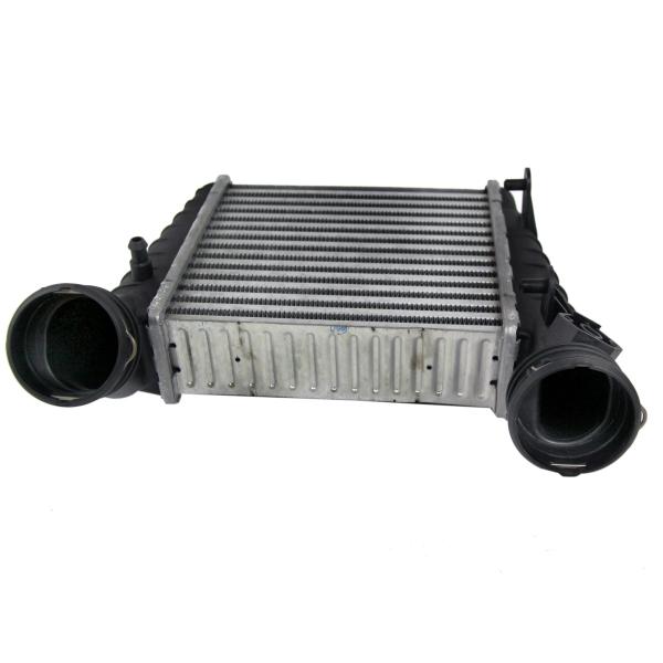 商品名: 交換用インタークーラー フォルクスワーゲン パサート (2001-2005) | OEM# 3B0-145-805H | 高耐久 Replacement Intercooler for Volkswagen Passat (200...