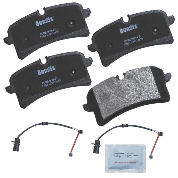商品名: BENDIX〓 プレミアム銅不使用 CFM1785 Bendix Priority1 CFM1785 Semi-Metallic Rear Brake Pads for Audi A8 Quattro 2015, RS7 2015...