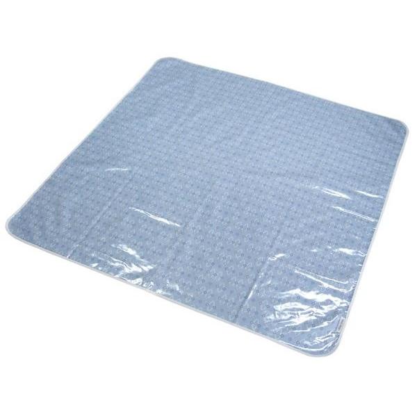 ○お食事タイムに大活躍の食べこぼしマット♪○日本製です。○表面に、ラミネート加工が施してありますので、飲み物をこぼしても、サッとふき取れます。○フローリング床等で、ラックやチェアーの下に敷き、食べこぼしマット兼フローリングの保護マットとして...