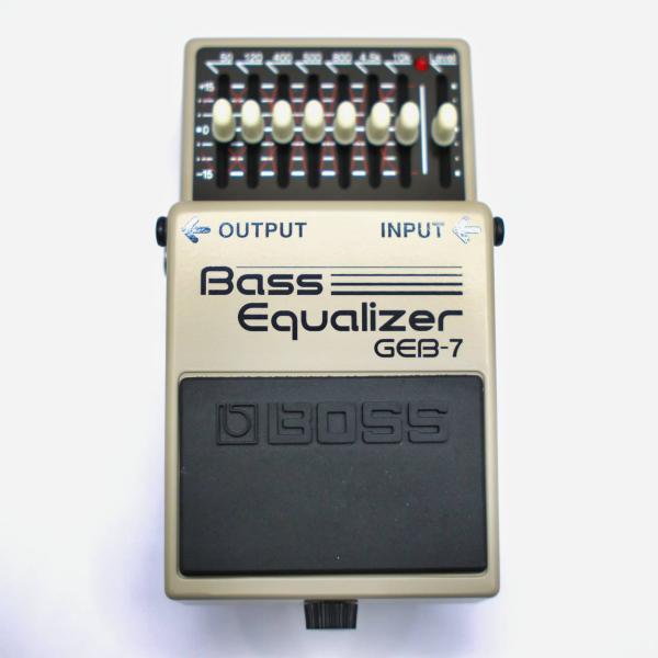 ＼ベース専用EQ／<br> ベースの音づくりに最も効果的な周波数帯域を調整できる、7バンド・グラフィック・イコライザー。<br> 各バンドのQ（帯域幅）も低域はゆるやかに、音の決めてとなる中域は急峻に、最高域の10k...