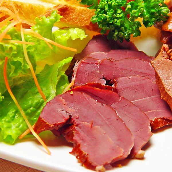 タンパク質が多く、低カロリーでお酒のおつまみにぴったりです。弾力ある食感を楽しむため、厚くカットしていただくのがおすすめです。