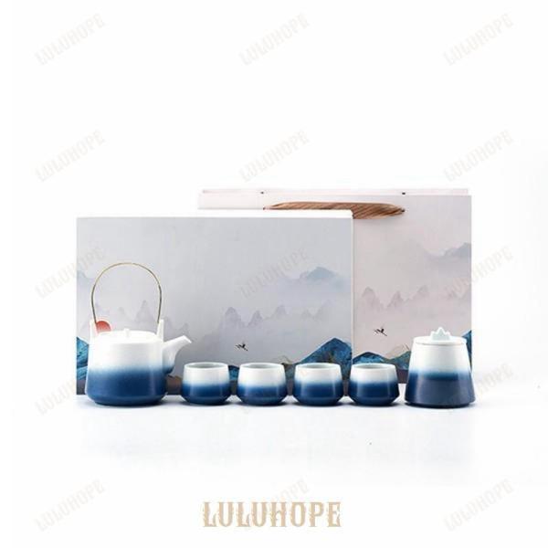 ご使用日本茶、中国茶、紅茶とお好きなお茶を入れていただく事ができます。 ※細かい茶葉のお茶をいれる際は茶こしのご使用をお勧めいたします。安心サポート万が一、初期不良?トラブル?ご質問などがございましたら、お気軽にお問い合わせください。ティー...