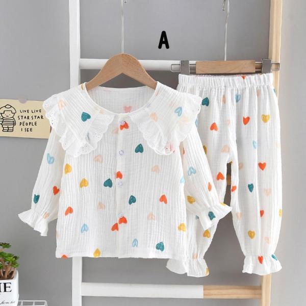 ふんわりとした素材が肌に心地良い、お子様向けルームウェア。豊富なデザインからお好みを選んでくださいね。サイズ展開豊富なので、姉妹や兄弟のお揃いにも。薄手なので、春?秋はもちろん、夏のエアコンが効いた部屋でも活躍します。お泊り保育やお友達との...