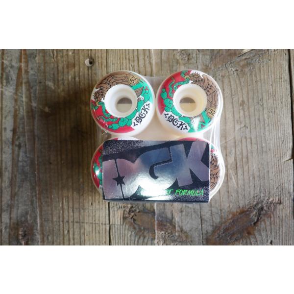 商品詳細◆ メーカー DGK　◆ 商品名 SINALOA  52mm 101  ◆定価 \6000+TAXディージーケーのウィールです。1台分4個セットです。　