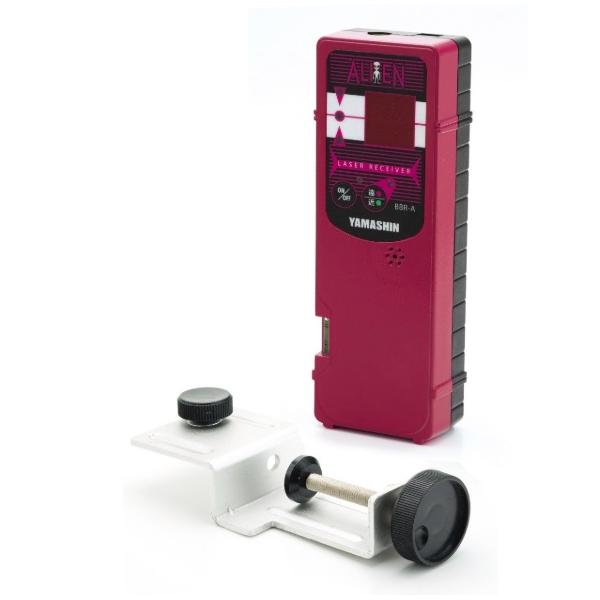YAMASHIN受光器BBR-Aホルダー付レッド・ドットエイリアン専用受光器対応レーザー墨出し器RD-06RA-06検出動作範囲:2m〜20m電源：9Vアルカリ電池1個連続使用時間：約30時間重量：130g寸法：H150xW51xD26.8mm