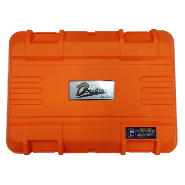 人気沸騰中！！ 大型収納可能道具箱D-5000用 上蓋釣りに行く時、よく通常カラーを見かけます。皆さん同じ色のドカットを持ってみえます。 現在お持ちのドカットを蓋のみをチェンジして、オリジナルカラーにしてみては如何ですか？ やはりオリジナル...