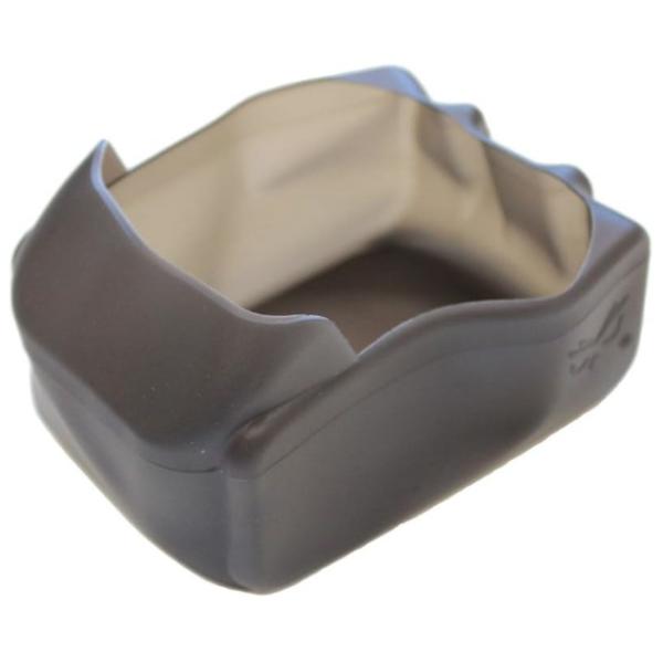 バッテリーの保護しませんか。バッテリー用シリコン保護カバーMBC-BKカラー：ブラック■耐衝撃薄さわずか約1mm。衝撃吸収層がバッテリー本体にかかる衝撃を減少。■滑り止め柔らかいシリコン素材で滑りにくいデザインでグリップが快適に！■汚れ防止...