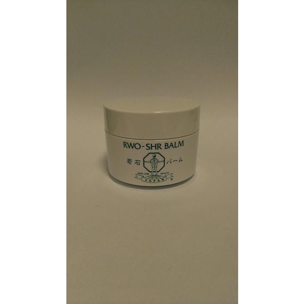 【発売日：2025年03月28日】若石バーム（クリーム）は、足もみ時に滑りを良くし自分の手を守るために使います。また、滑りが良くなることで手が足の反射区へスムーズに入りやすくなります。 「８種類の漢方」シソ、チンピ、トウキ、カワラヨモギ、ト...