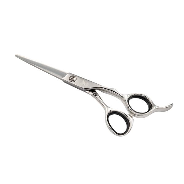 【新品・安心の正規品】※当店は中野製作所の正規販売代理店です。自然に手になじむ3Dハンドルを採用したシザーです。鋏体の重量バランスが優れており、オールマイティに使えます。サイズ：5.5インチ全長(指掛け含まず)：145ｍｍ／全長(指掛け含む...