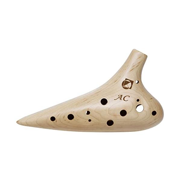 クラシックMaple/-/KOC-AC 木 MAPLE・パッケージ個数:1・自然な風合いと本格サウンドの木製オカリナ・木製なので一般的な陶器製が250g?300gの重量があるのに比べてメイプル製で90g、バンブー製で170gと軽量で疲れにく...