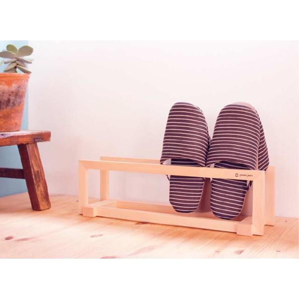 天然木を使用したシンプルなスリッパラック。4足収納できます。◆サイズW450×D125×H130◆素材材質：材質：メイプル（Ｎ／ナチュラル）　　　ウォールナット（Ｂｒ／ブラウン）塗装：ウレタン塗装◆生産国日本注意点◆取り扱い上の注意◆商品の...