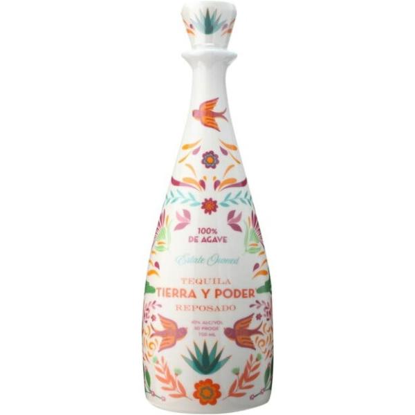 最高品質のブルーアガベを100%使用。花やフルーツが華やかに香る高地のアガベと、土やハーブの風味を持つ低地のアガベを50％ずつブレンドすることによりバランスの良い味わいに。アメリカンホワイトオークの樽で4〜6ヶ月熟成することにより生まれるチ...