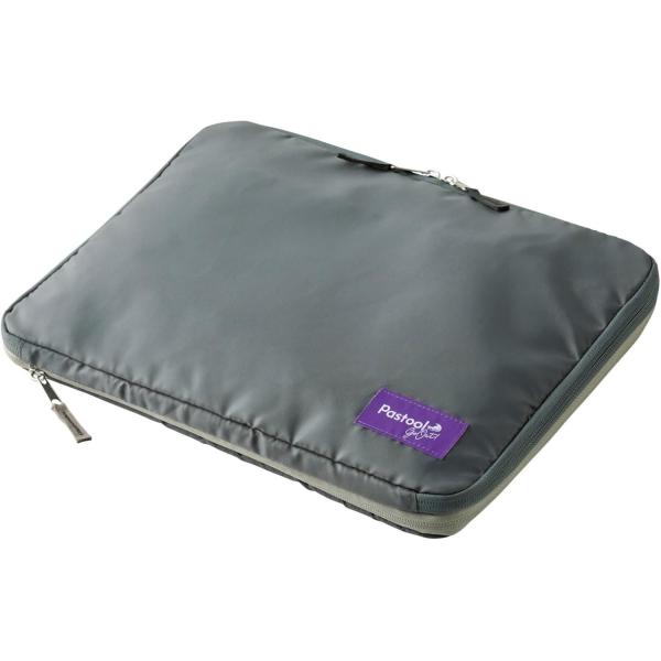 ファスナーをぐるりと閉めてつかえる圧縮ポーチ！ 出張や旅行に大活躍間違いなし！３室に分かれたメインルームと、３つのポケットで仕分けてゴチャつき解消！90度ガバッと開くじゃばら仕様【収納目安】ズボン・シャツ3〜4枚下着類・くつ下5〜6枚色分け...