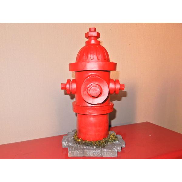 アメリカの町中で見る消火栓そんな消火栓を模したミニ消火栓のオブジェアメリカのペットショップで、以前購入した 犬のおしっこの的 です。日本だと電柱に片足上げて、おしっこするイメージですがアメリカだと、消火栓らしいです。なので、そんな消火栓のオ...