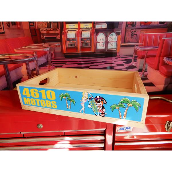 以前作った、手作り ウッドクレート 板切って、ペンキ塗って、シルクスクリーンでプリントスリスリ♪乾いたら、木工ボンド塗って、組み立て！そんな、手作りのウッドクレート何と、倉庫から部材の残りが出てきたので、作ろう！と、思ったけどここ古河ベース...