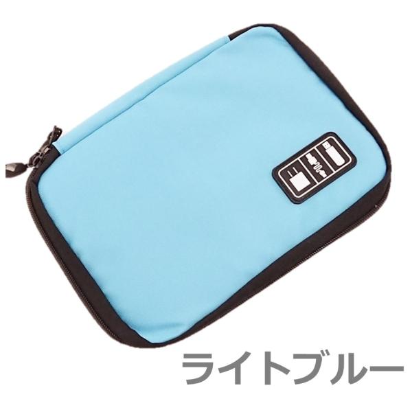 ノーブランド（ジェネリック）素材：ナイロン生産国：中国サイズ：約25.5×18.5×1cmトラベルポーチ外出時に荷物を整理する収納ポーチ カバンの中に入れて使うバッグインバッグポケットや仕切りを作ることで、細かい荷物の位置がしっかり定まり、...