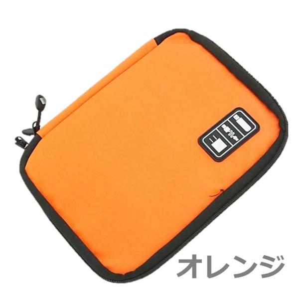 ノーブランド（ジェネリック）素材：ナイロン生産国：中国サイズ：約25.5×18.5×1cmトラベルポーチ外出時に荷物を整理する収納ポーチ カバンの中に入れて使うバッグインバッグポケットや仕切りを作ることで、細かい荷物の位置がしっかり定まり、...