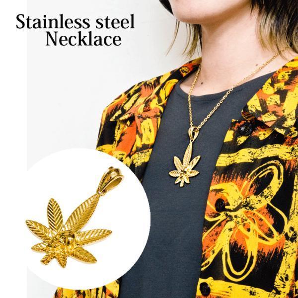 【商品詳細】■本体カラー：ゴールド■トップの重さ：17g■チェーンが通る所(縦×横)：約10.5mm×7.5mm■素材：ステンレススチール≪備考≫※必ずチェーンの長さを選択項目の中から選んでください。※予告なくチェーンの見た目が多少画像と変...