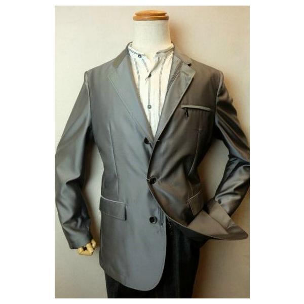 メンズファッション　ブランド「SOULABORATORY　エステルカルゼデザインジャケット」日本の「ものづくり」における高い技術力で有名な創作屋の企画ブランド。光沢感・高級感のある撥水ポリエステルカルゼ生地使用、サラッと羽織れる裏地無し一枚...