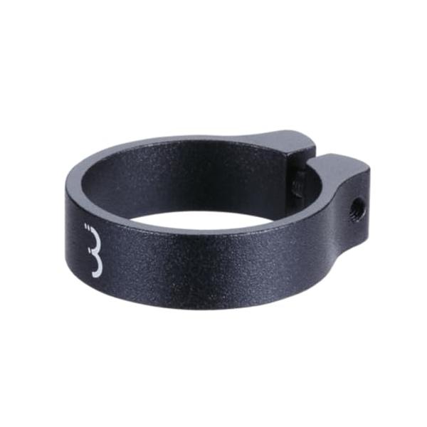 シートポストを固定するアルミ製クランプ。フレーム上部のシートポストに取り付け。シートポストの滑りを防止。カーボン製シートポストとアルミ製シートポストに適合。一般的なシートポストクランプの上に追加で取り付け。カラー:ブラック参考重量:5g(2...