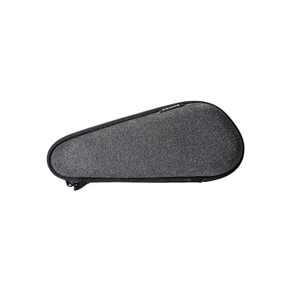 ポータブルで軽量、家庭や旅行に適しています。ほとんどのフローティングブレードシェーバーと互換性があります。開閉が簡単なクラシックなジッパーの便利さ。優れた保護、スタイリッシュで耐久性。防水性、耐衝撃性、耐摩耗性。柔らかいインナーがシェーバー...