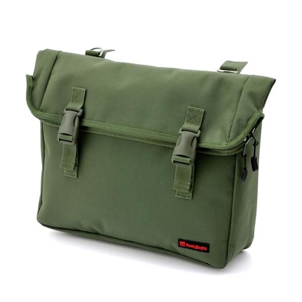 ・容量:8? ・防水二重構造*ファスナー仕様 ・ワンタッチバックル ・挿し込み固定 ・固定ベルト ・小分けポケットこの商品に撥水性はございません。撥水材を使用する場合、種類や塗布の仕方によっては染みになる恐れがありますので、予め目立たない箇...