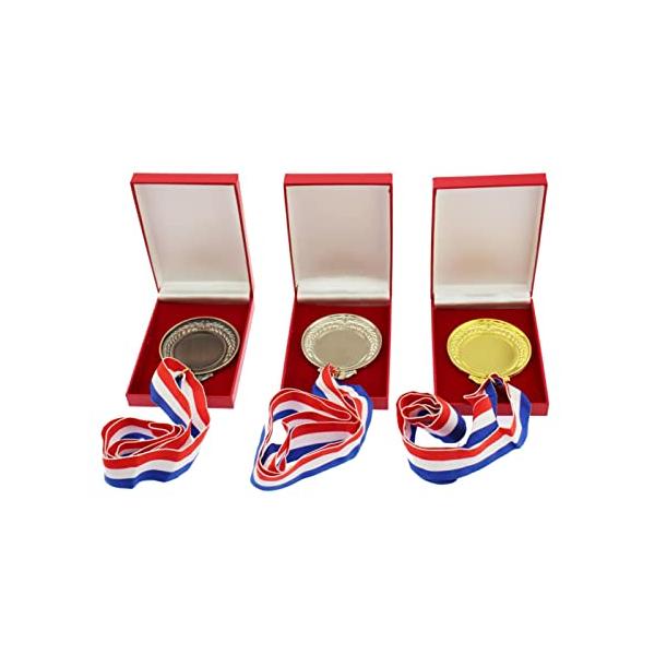 イベントなどに花を添える金銀銅メダル＆高級ボックスセットです。メダル両面ともに空白スペースがありますので、テプラ等でいろいろなイベントに対応可能です。材質 ： 金属サイズ ： メダル直径約5.5cm / ボックスサイズ 8*11.5cm *...