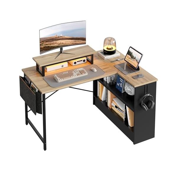 色：ライトオークサイズ：幅107cm、収納棚付き 収納力抜群 豊富なキャビネット収納スペースは、物品の整理分類だけでなく、限られたスペースでも大量のアイテムを収納可能です。さらに、落下物防止にも効果的です。便利な収納袋とフック付きで、pcデ...