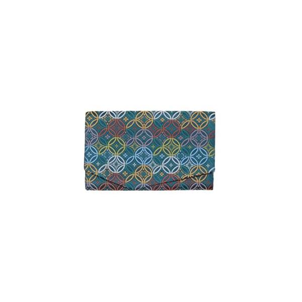 京都の西陣織金襴を使用した、高級感あふれる慶事用ふくさです。金箔糸を使用した金色に輝く文様は、結婚式などのお祝いごとの席で華やかさを演出します。一般的な11cm*19cmののし袋が入るサイズで、台紙が中に入っており水引も金封もしっかりと守っ...