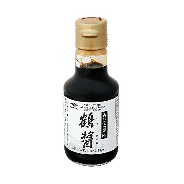 400年の伝統を受け継ぐ小豆島の醤油。本物の味と香り。天然醸造　三十二石大杉樽仕込み。約二倍の原料と歳月をかけた醤油です。口の中でぱっと広がる芳醇な味と香り。「鶴醤」は「深いコクとまろやかさ」を極限まで追求したヤマロク醤油の自信作。「再仕込...
