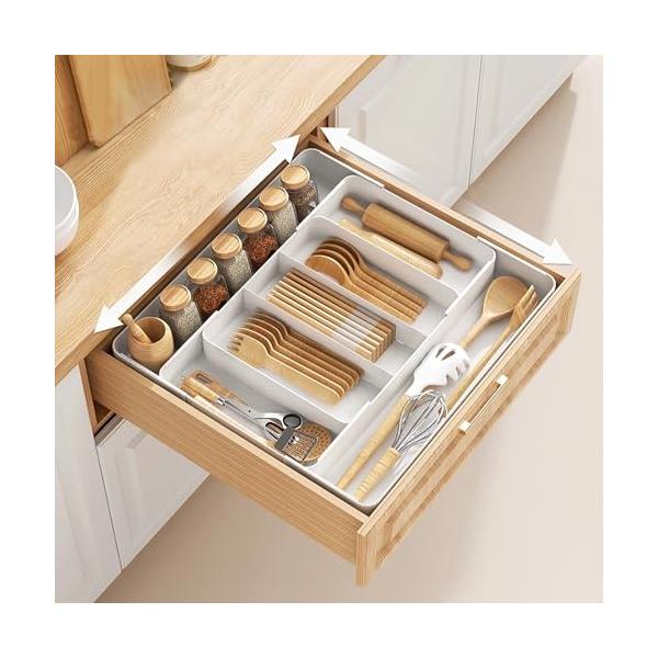 4方向に調整可能なデザイン この収納ボックスは4方向に自由に調整でき、さまざまな引き出しや収納スペースに完璧にフィットします。これにより、スペースを最大限に活用し、効率的な収納が可能です。 取り外し可能な部品 個々の収納ニーズに応じて部品を...