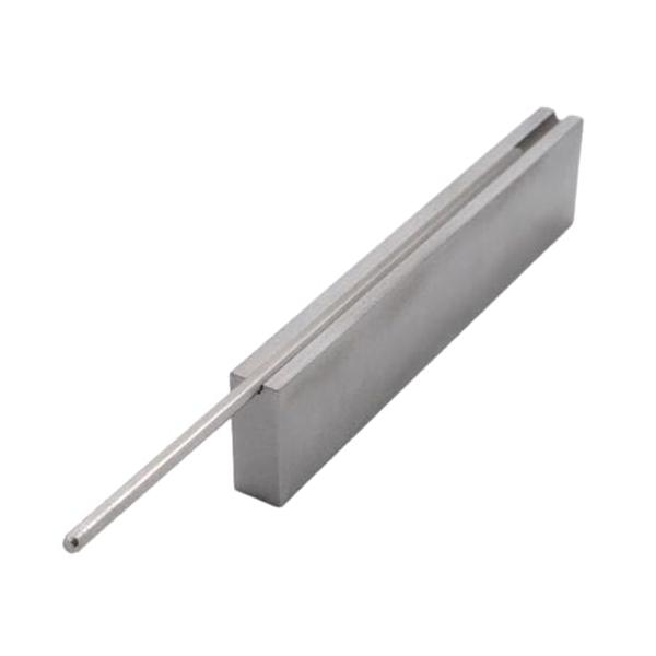 シャフトの歪みを補正し、走行性能を引き出すことができるミニ四駆シャフト用チェッカーです。中空シャフトにも対応しておりますので、初心者から上級者まで、多くのミニ四駆愛好家にぴったりの商品です。シャフトは重要な駆動箇所ですので、動力が伝わる過程...