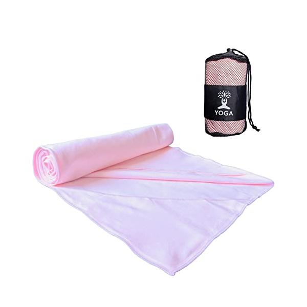 滑らない、よれない  さっと汗を吸ってグリップ力を発揮するので、ポーズが決まります。汗をかきやすい人、特にホットヨガをする時におすすめです。 コーナーポケットデザイン   ヨガマットの四隅をひっかけて固定するタイプです。滑り止めの凹凸がない...
