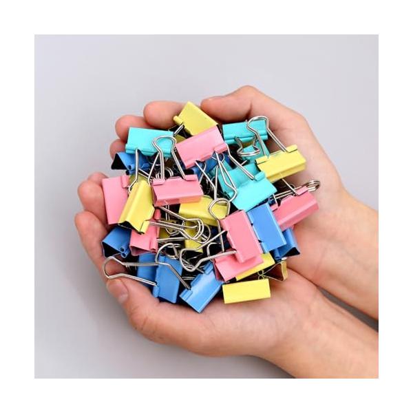 滑りにくい強力なグリップ 高品質の強化スチール素材を使用し、よりしっかりと固定します。重要な書類やほとんどの書類も安心して保管できます。 カラフルで実用的 豊富なカラーバリエーション。職場や学校でも可愛く整理整頓でき、その実力を発揮します。...