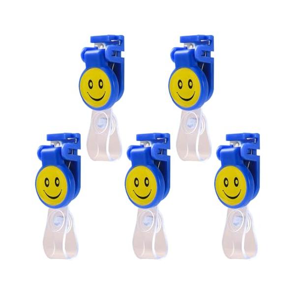 製品仕様 5個入り、色：青。サイズ：5.4 cm*1.8 cm。 高品質材料 高品質PE材質を採用し、耐久性と長期使用を確保する。 適用範囲が広い 職場だけでなく、オフィス、学校、イベントなどさまざまな場面で使用でき、多種のカードカバーに適...