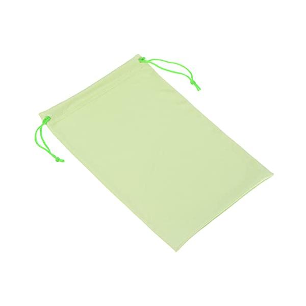 マイクロファイバーバッグは、さまざまな種類のゴーグル、スキー、水泳などに適しています。また、カメラレンズ、メガネ、サングラス、ケーブル、時計などの他の用途にも適しています。ゴーグルやメガネを傷や汚れから保護するのに役立ちます。 素材: マイ...