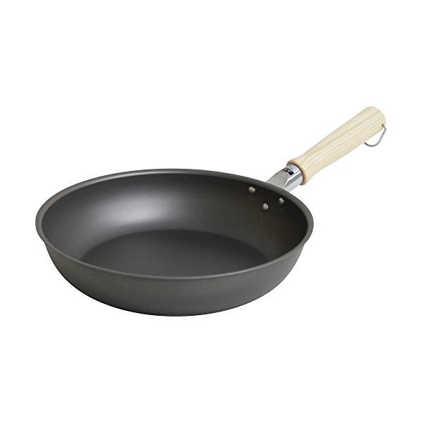 サイズ:約44.3*27.5*11.0cm素材・材質:本体/鉄 (底厚:1.6mm)、内面・外面/窒化処理、持ち手/木材 (ホワイトアッシュ)、持ち手吊り下げ用リング/ステンレス鋼、持ち手取付金具/アルミダイキャスト、持ち手取付リベット/ス...