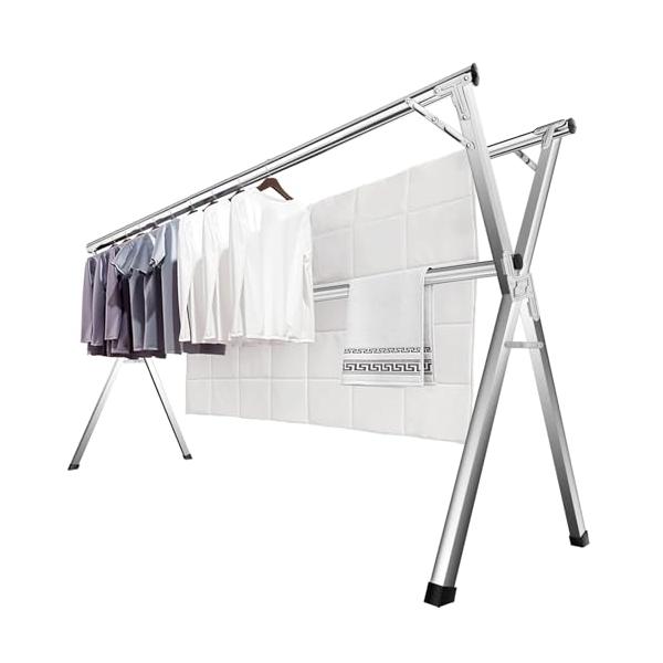 JAUREE 折りたたみ物干しスタンドが必要な理由 シワになりにくい仕上がりで、JAUREEの洗濯物室内干しは「アイロンがけ直後」のような整った見た目をキープ。乾燥機を使わないので電気代を大幅削減でき、室内の高温化も防げます折りたたみ式で省...