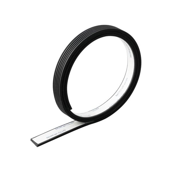 スーツケースなどのキャスターに貼るだけで汚れ・摩耗防止に  移動中の騒音対策や、すり減ったキャスターの補修にも* 必要な長さにカットし、サイズ調節しやすいロールタイプ  はめ込みタイプと違い幅広いキャスターに使用可能   日本製 仕様：直径...